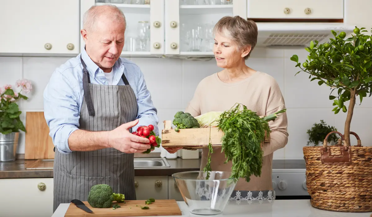 7 Healthy Meal Plan Ideas for Seniors | Friends & Family